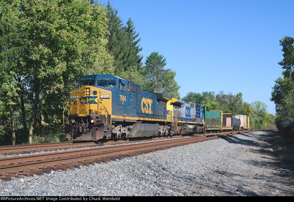 CSX 7694 - Southbound